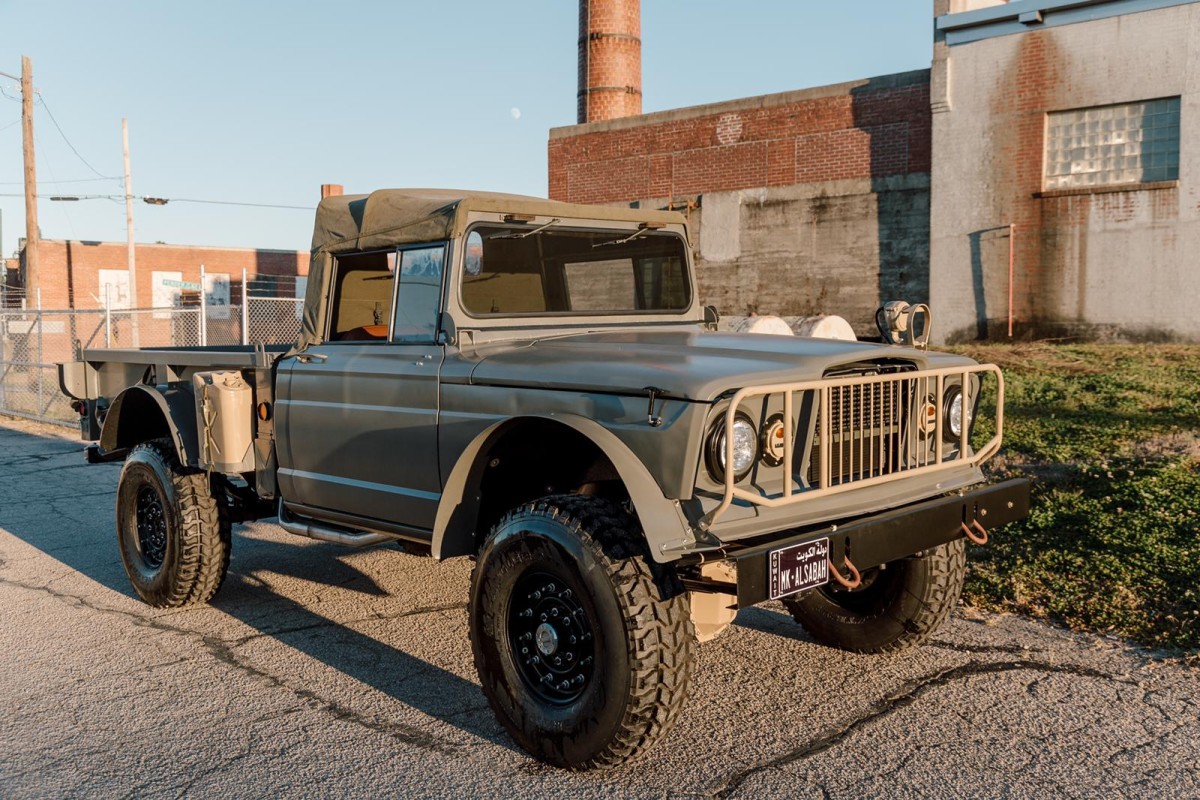 Custom Kaiser Jeep M715